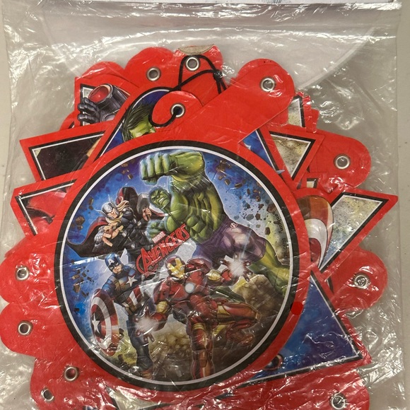 Marvel | Party Supplies | Marvel The Avenger Party Decorations Happy ...